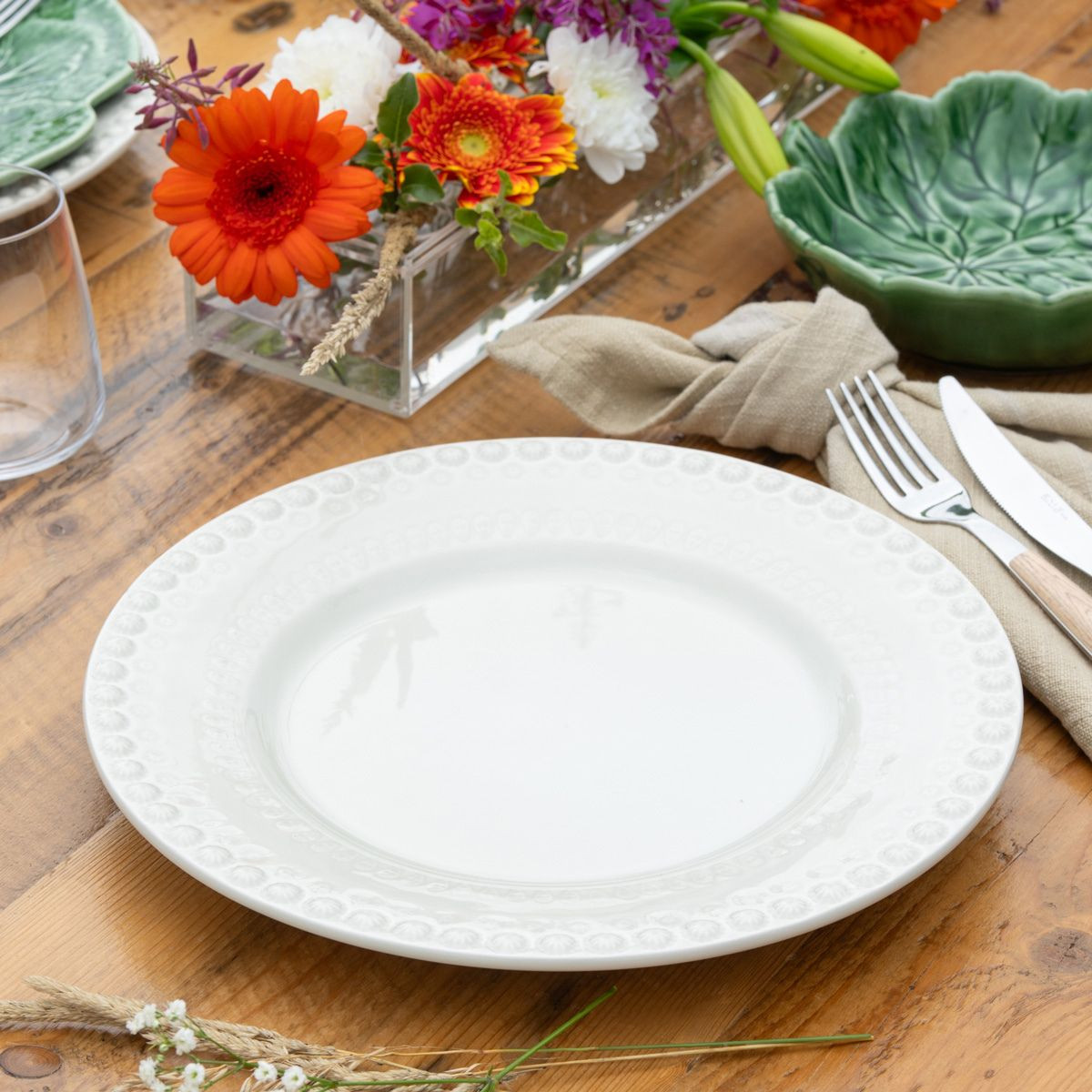 Fantasy Dinner Plate Cream - Set Of 4 | Meadows & Byrne